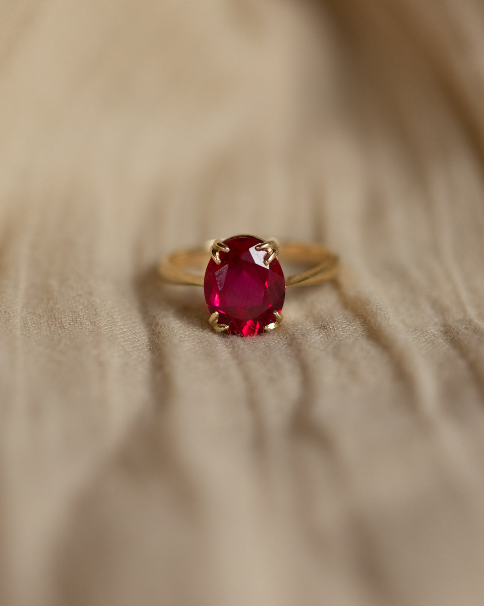 Primrose Vintage 9ct Gold Synthetic Ruby Single Stone Ring | Rock n Rose