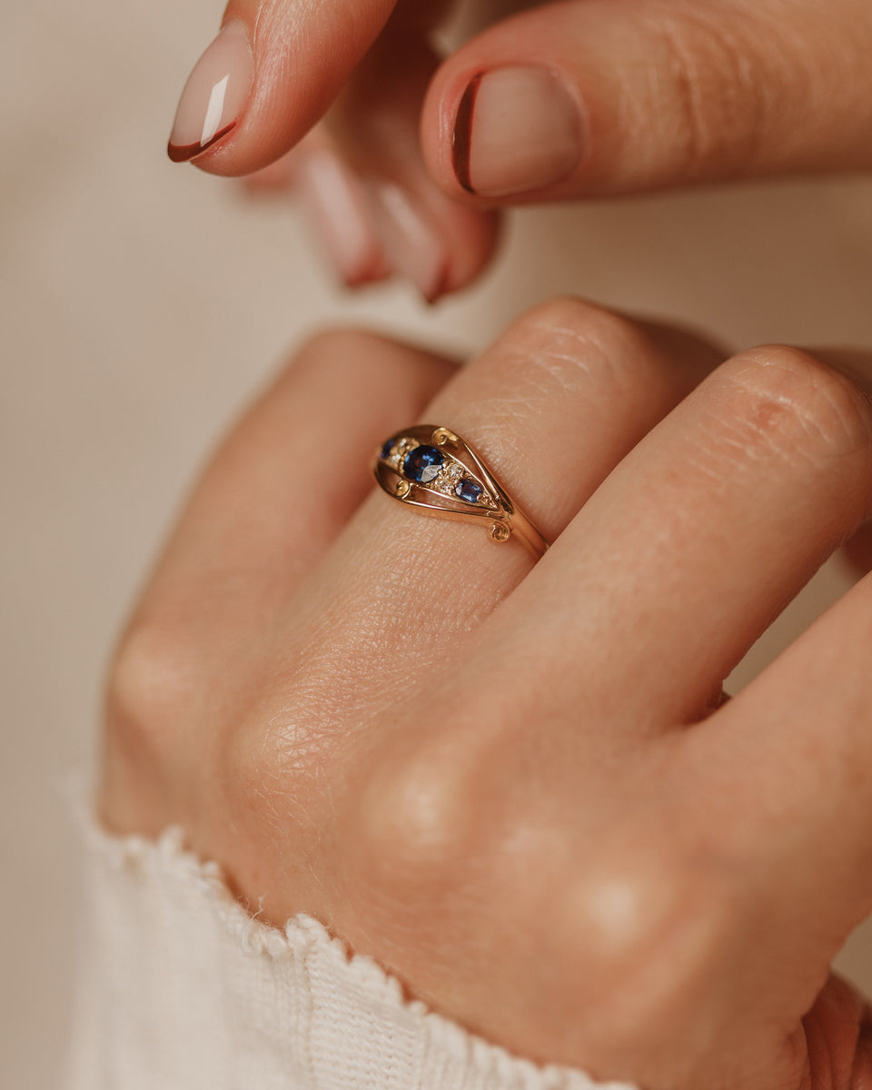 Cressida 1916 Antique 18ct Gold Sapphire & Diamond Seven Stone Ring ...