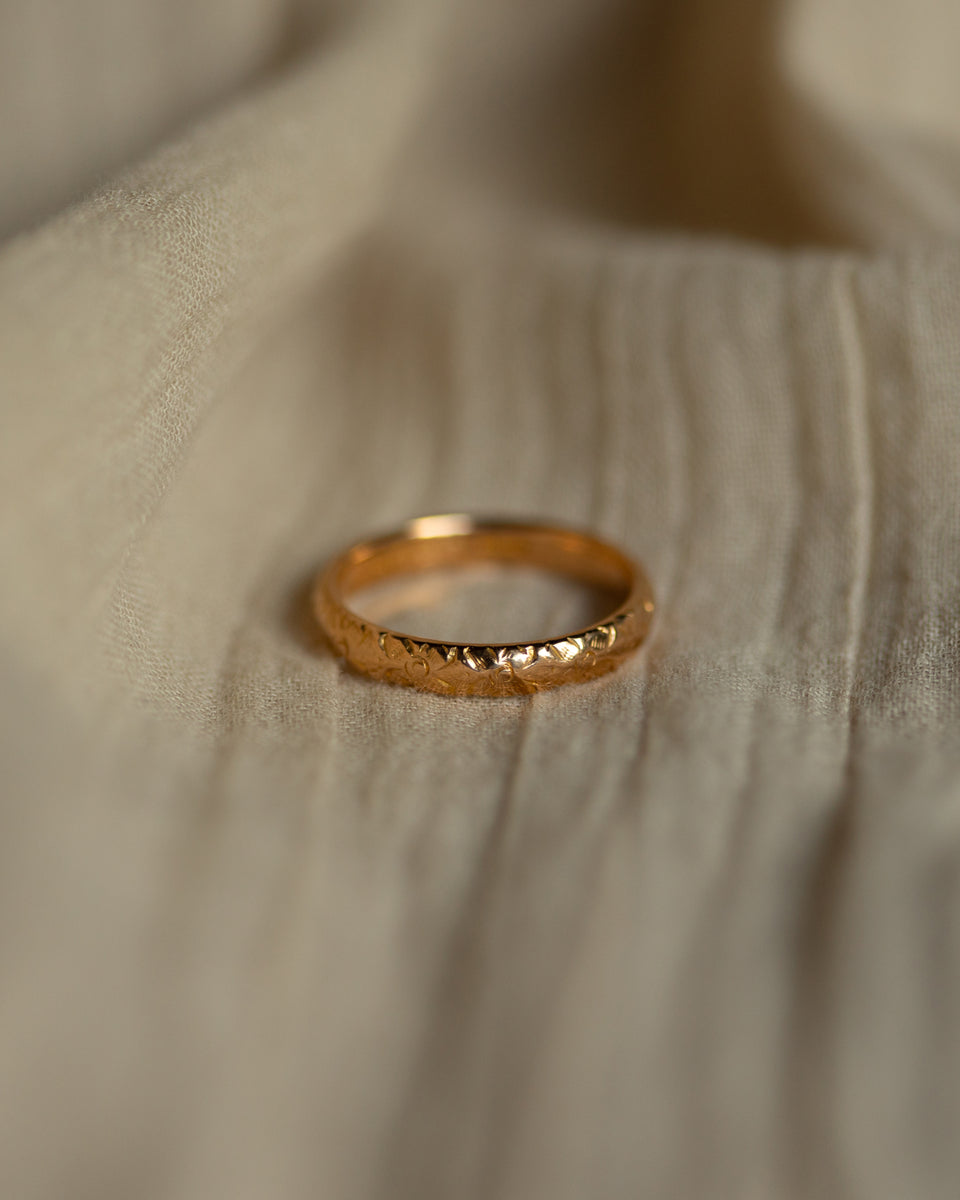 Audrey 1927 Antique 22ct Gold Floral Wedding Band Ring | Rock n Rose