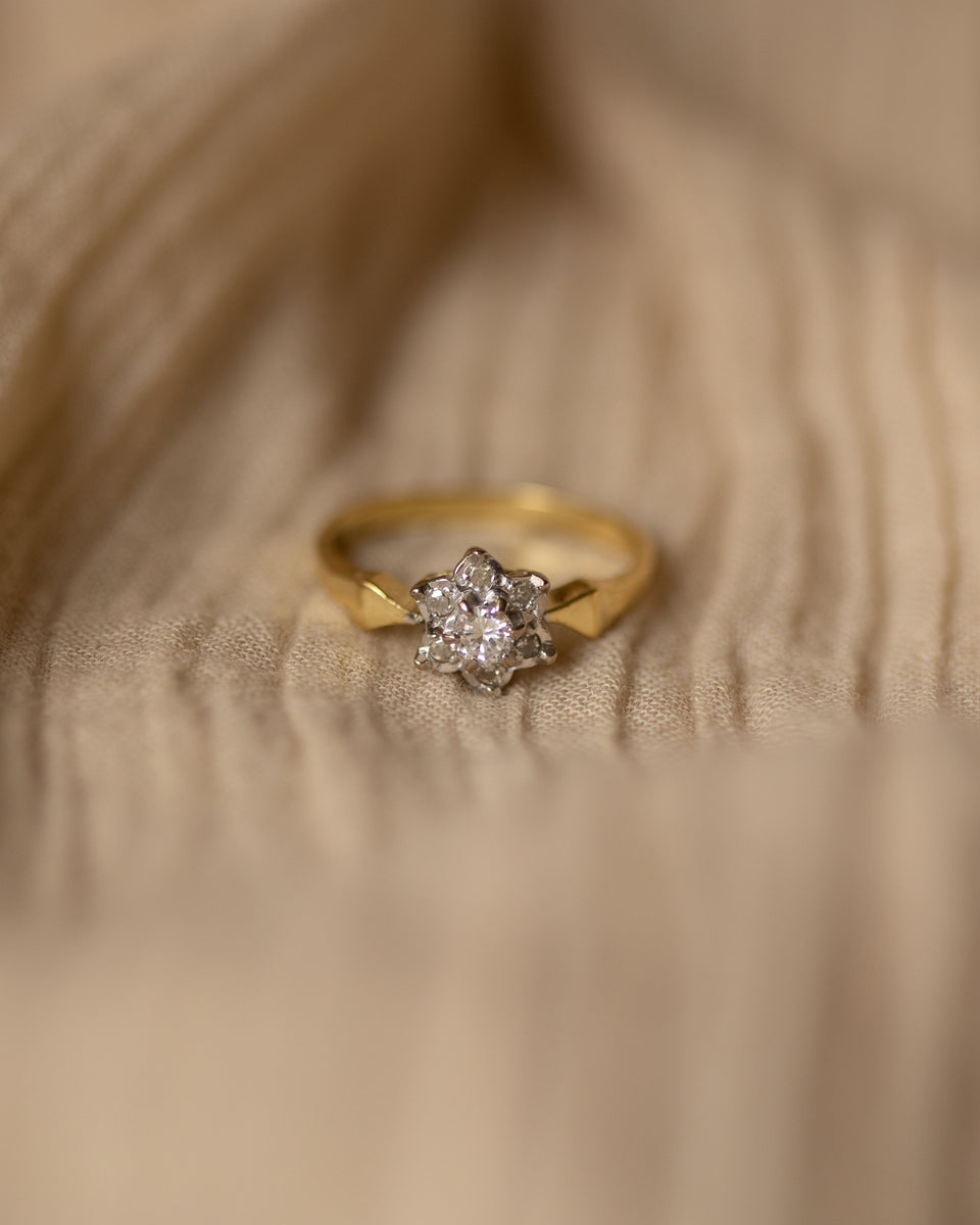 Annabelle 1977 18ct Gold Diamond Star Cluster Ring | Rock n Rose