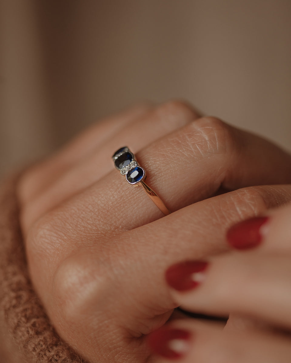Diana Antique 18ct Gold Sapphire & Diamond Ring | Rock n Rose